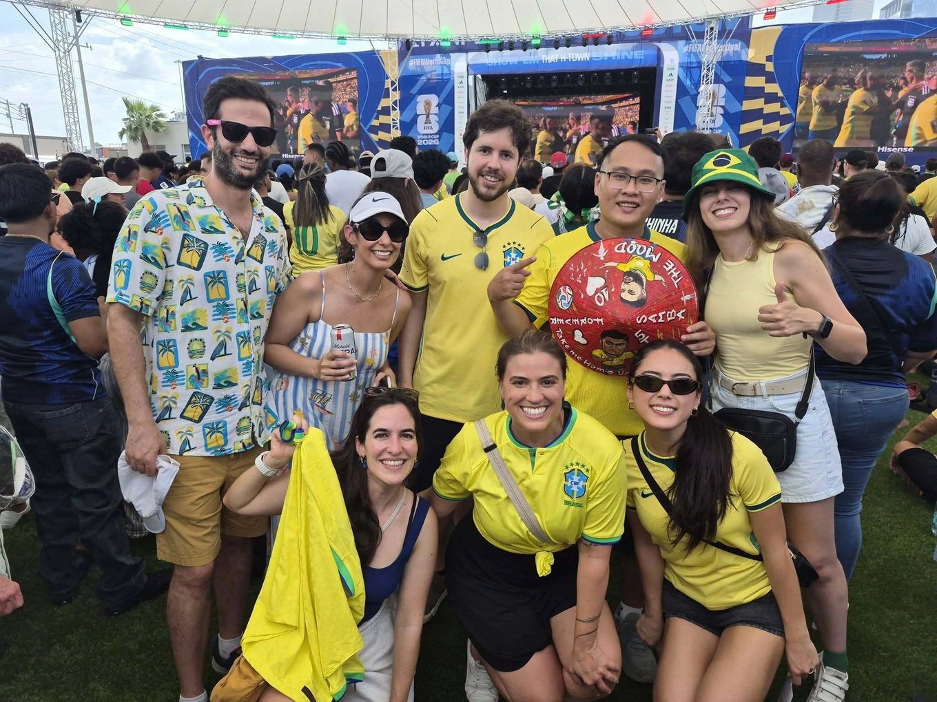 Chi gần 250 triệu đồng để sống cùng World Cup, nữ CĐV Hà Nội ấn tượng ...