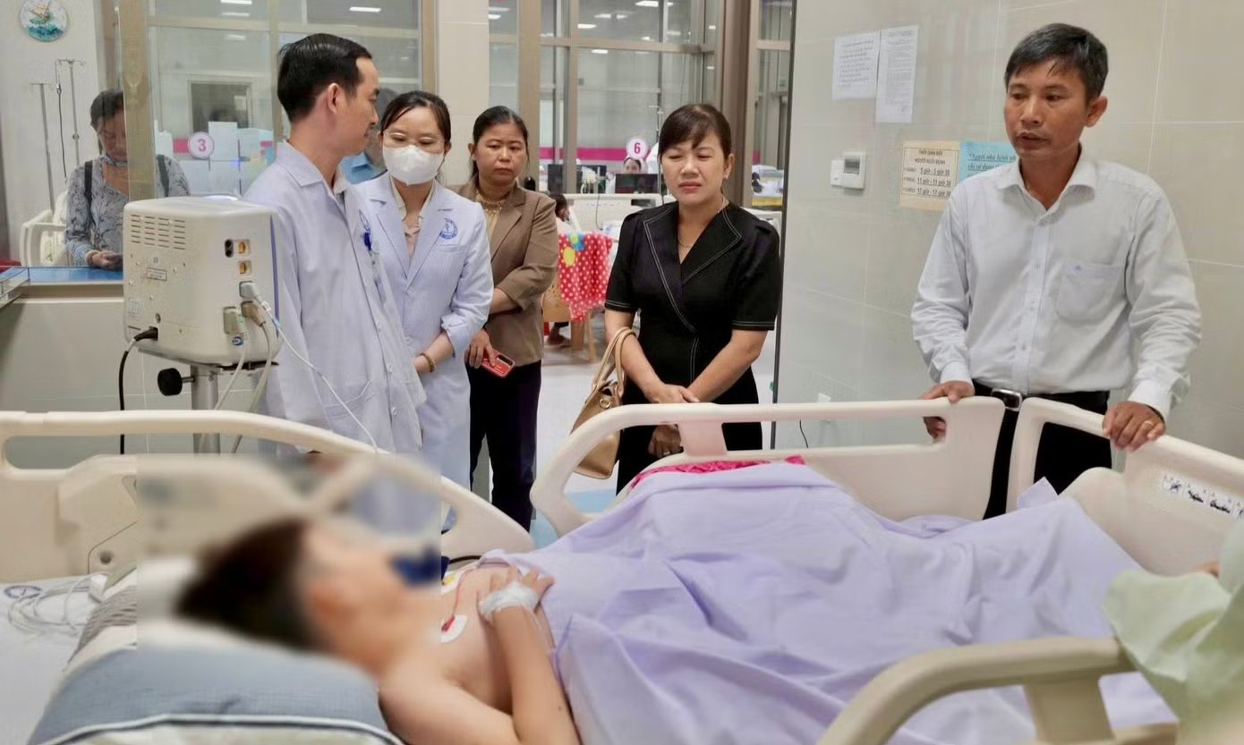 Vụ ngộ độc bánh mì tại Đồng Tháp: Số nạn nhân vượt mốc 300 người, phát ...