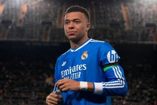 Real Madrid lo sốt vó: Mbappe dính chấn thương, lỡ hẹn đại chiến Man City