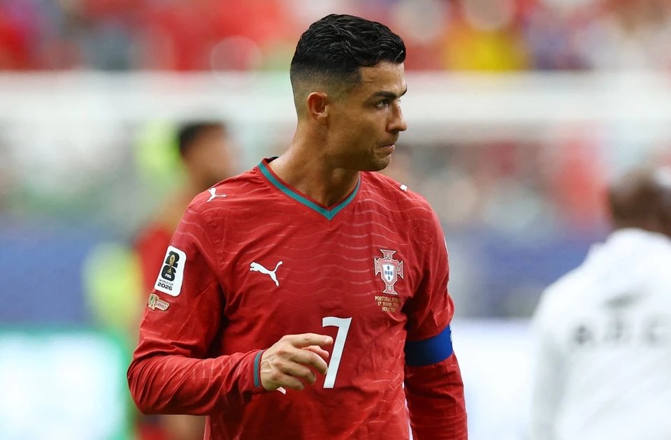 Ronaldo im tiếng trong ngày lập kỷ lục lịch sử: Bồ Đào Nha ngậm ngùi ...