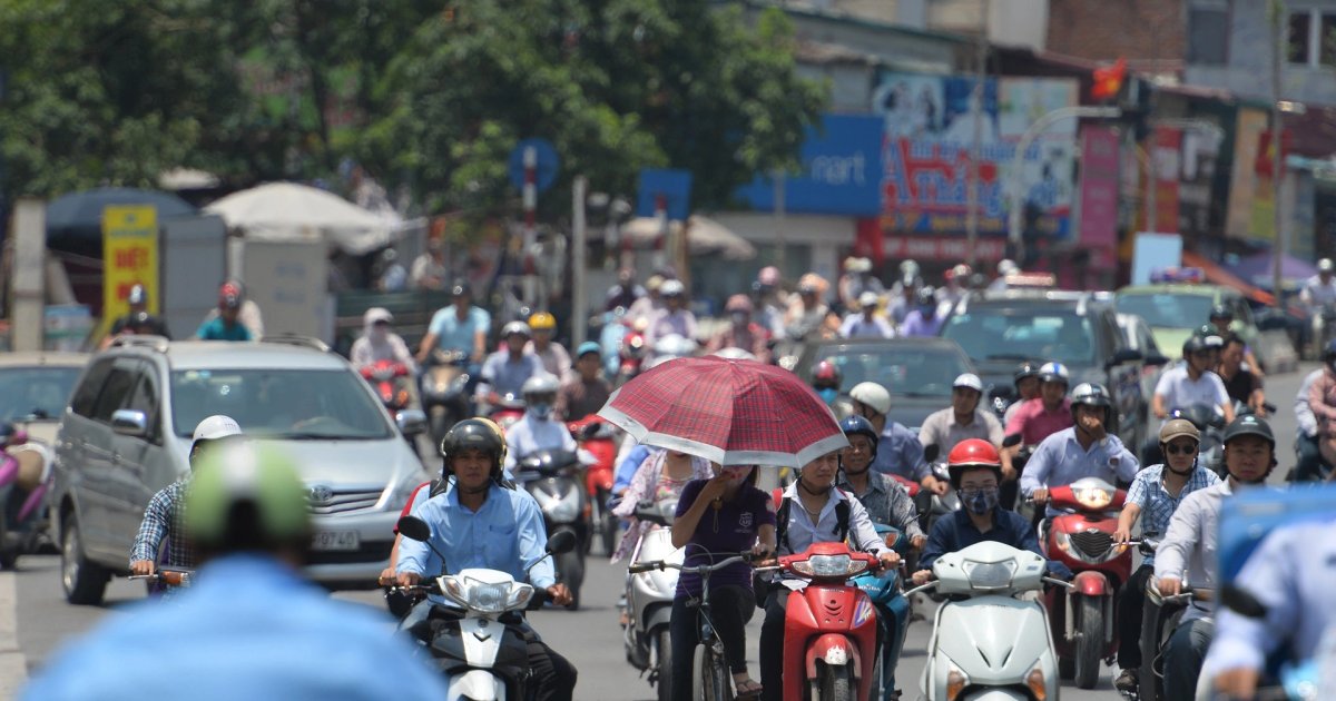 Miền Bắc và Trung Bộ đón đợt nắng nóng gay gắt, thời tiết một tháng tới ...